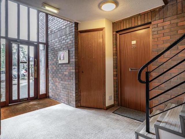 Apartment 1 Bedroom For Sale East Renfrewshire East Renfrewshire 148000 ELS101351730
