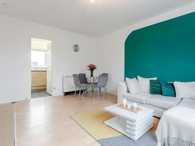 Apartment 1 Bedroom For Sale Edinburgh City Of Edinburgh 165000 ES100191967