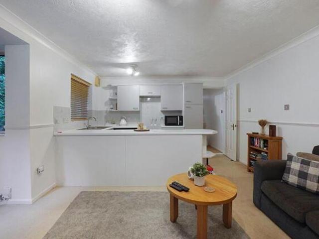 Apartment 1 Bedroom For Sale Gillingham Medway 140000 ES100786663