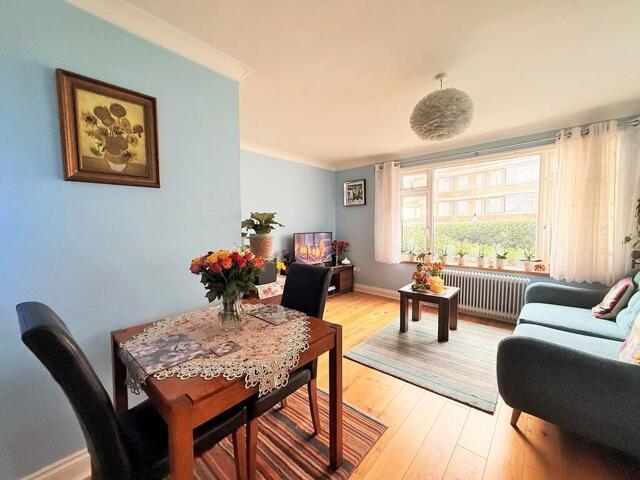 Apartment 1 Bedroom For Sale Hove Brighton And Hove 270000 ELS101797019