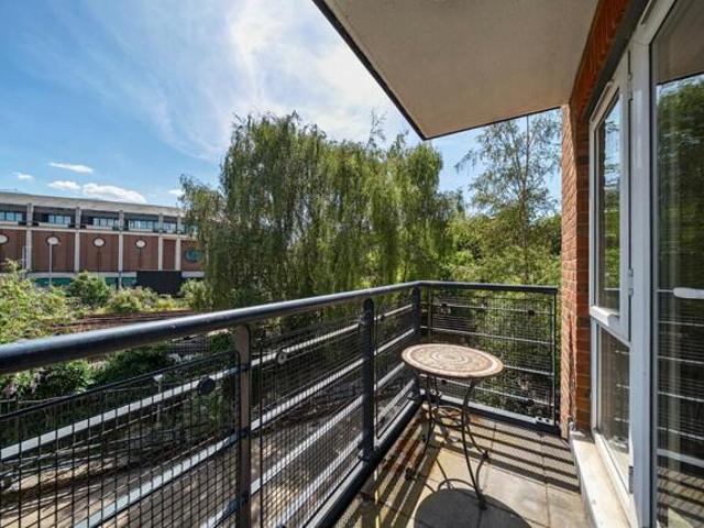 Apartment 1 Bedroom For Sale Kingston Upon Thames Greater London 275000 ES100787033