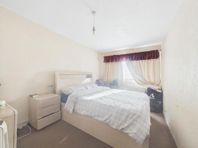 Apartment 1 Bedroom For Sale London Greater London 175000 ES100578788