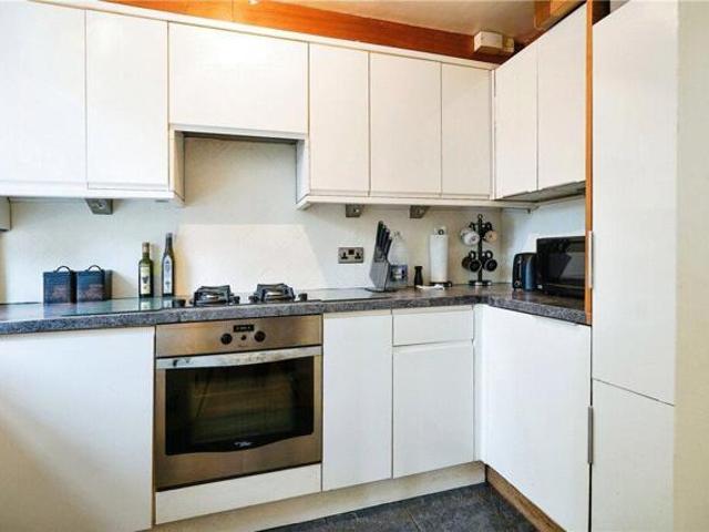 Apartment 1 Bedroom For Sale London Greater London 270000 ES100987751