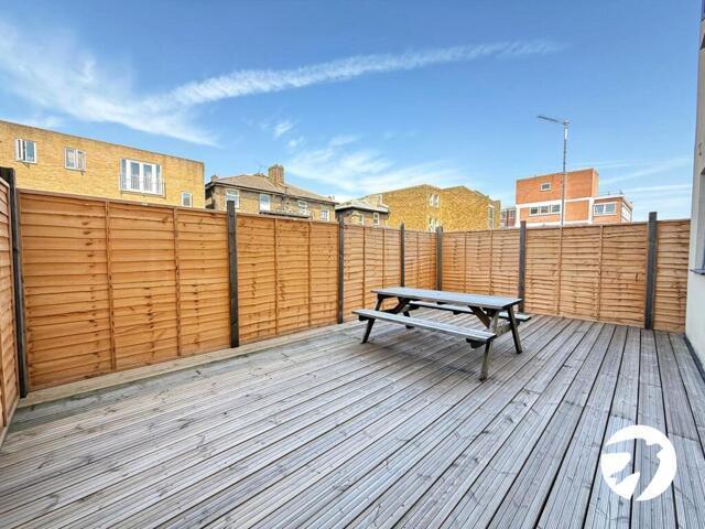 Apartment 1 Bedroom For Sale London Greater London 280000 ES98930019