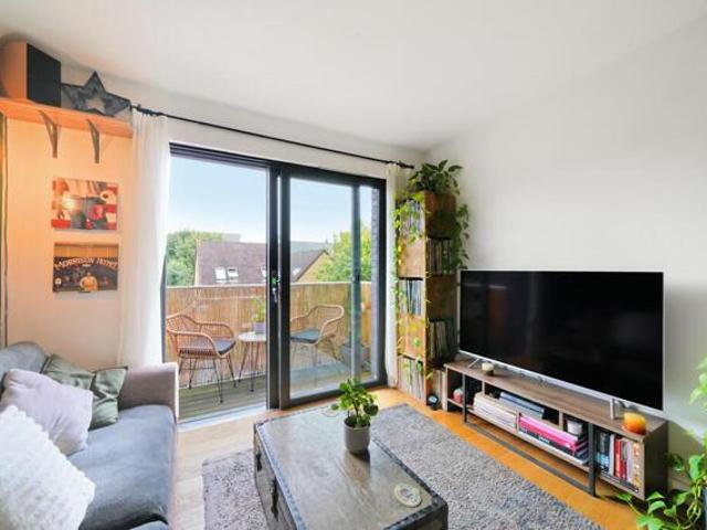 Apartment 1 Bedroom For Sale London Greater London 390000 ELS98477751