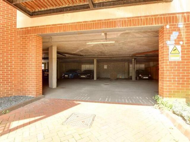 Apartment 1 Bedroom For Sale South Woodham Ferrers Essex 185000 ES99161572