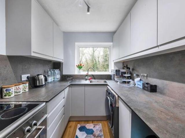 Apartment 1 Bedroom For Sale Ware Hertfordshire 180000 ES99436643