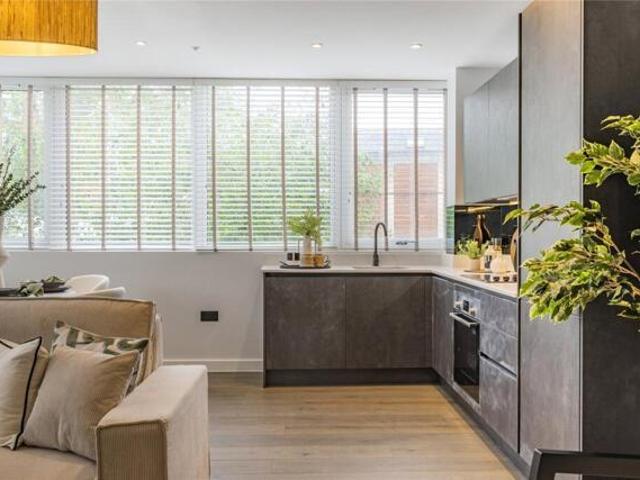 Apartment 1 Bedroom For Sale West Byfleet Surrey 250000 ES99523850