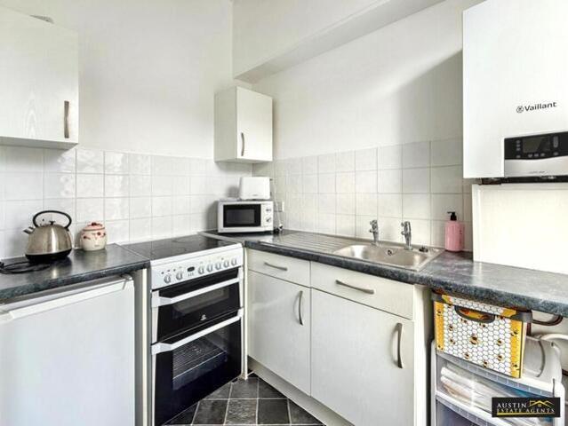 Apartment 1 Bedroom For Sale Weymouth Dorset 140000 ES100502919