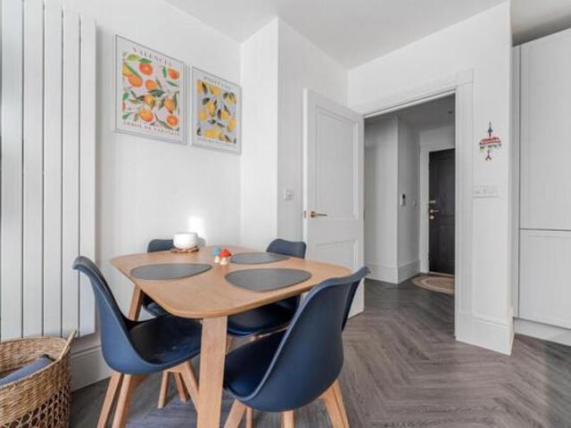 Apartment 1 Bedroom For Sale Winchester Hampshire 350000 ES100398573