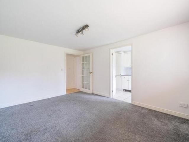 Apartment 1 Bedroom For Sale Woking Surrey 200000 ES99986237