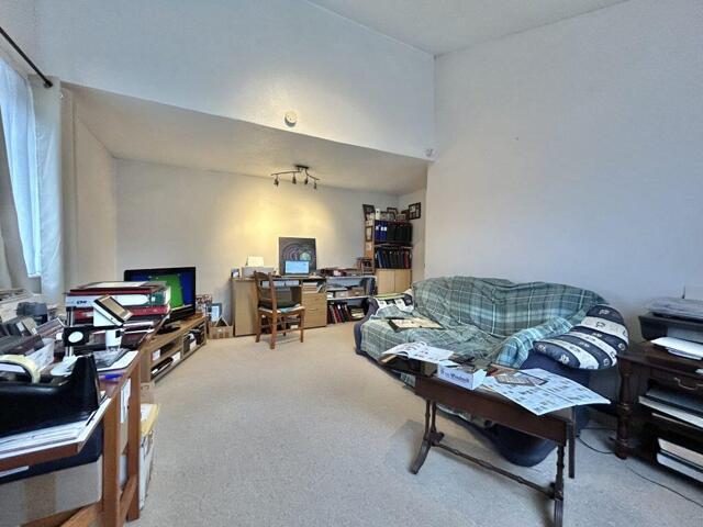 Apartment 1 Bedroom For Sale Yeovil Somerset 92000 ES100426014