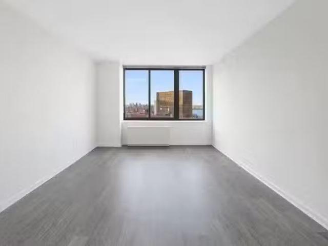Apartment 1 bedrooms in Upper East Side