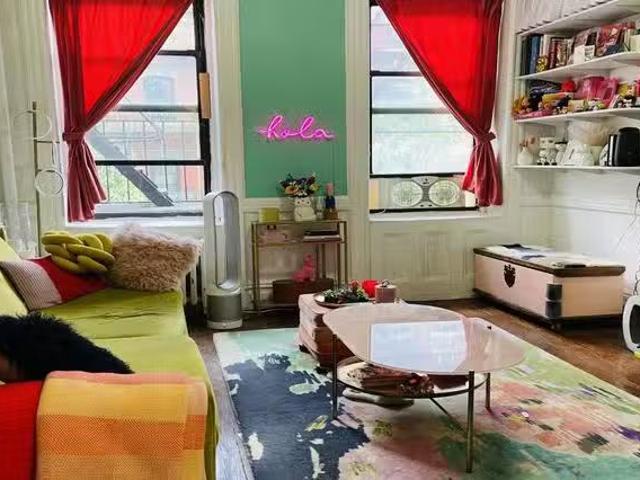 Apartment 1 bedrooms in Village East