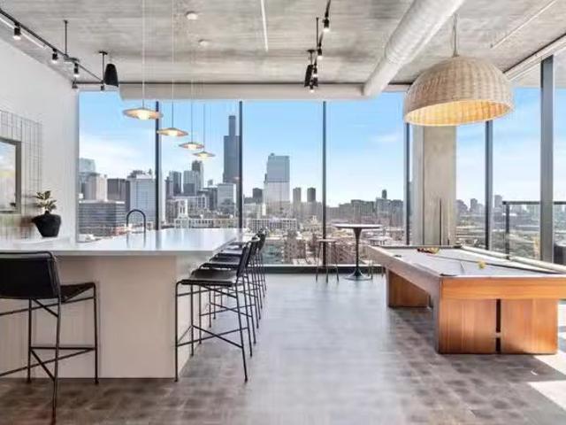 Apartment 1 bedrooms in West Loop