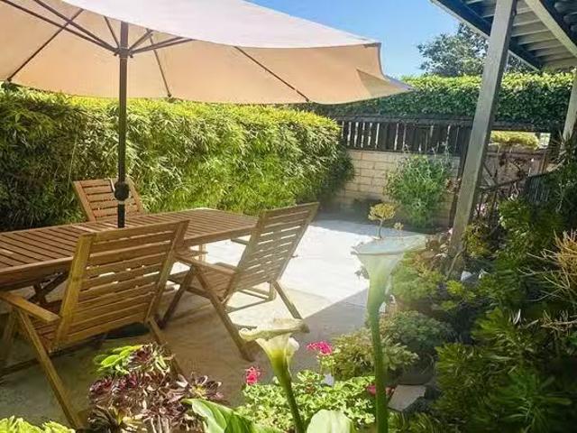 Apartment 1 bedrooms in Atwater Village