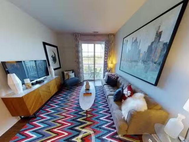 Apartment 1 bedrooms in Bolingbrook
