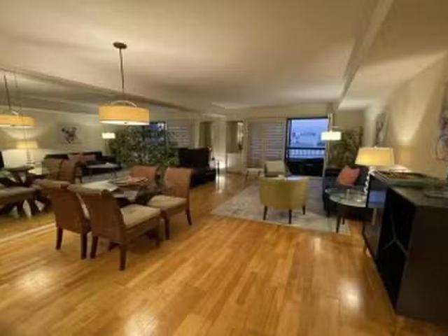 Apartment 1 bedrooms in Civic Center