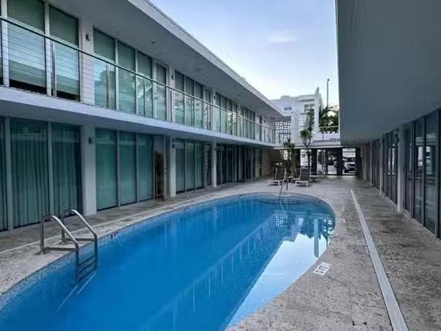 Apartment 1 bedrooms in Miami Beach