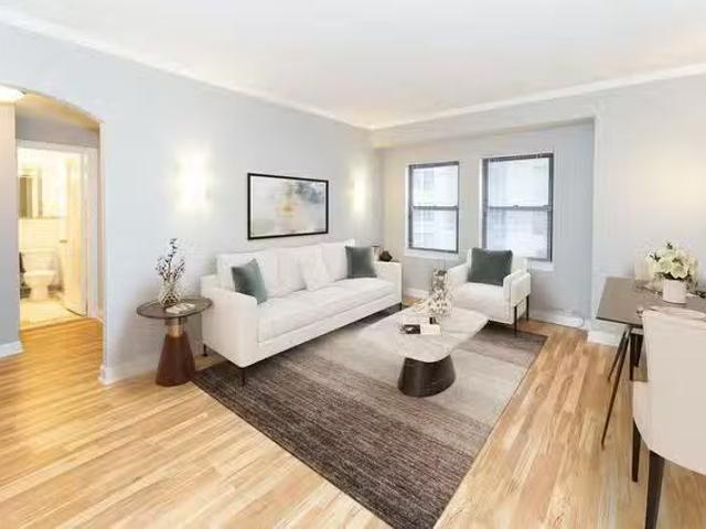 Apartment 1 bedrooms in Near North