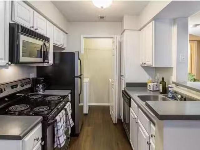 Apartment 1 bedrooms in North Druid Hills
