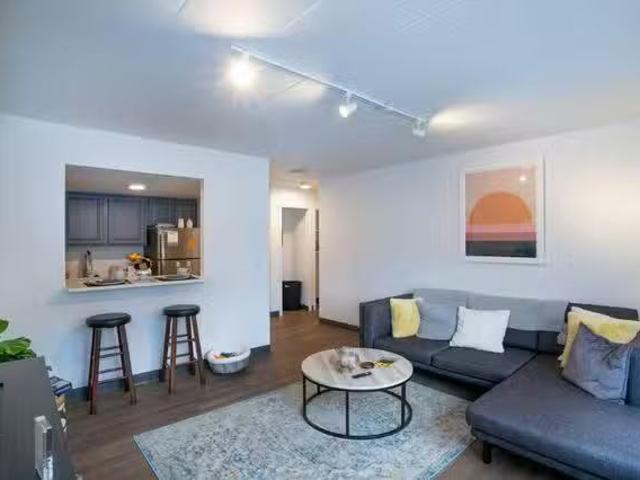 Apartment 1 bedrooms in State College
