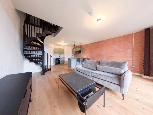 Apartment 20, Derwent House, Jewellery Quarter B3, 2 bed flat to rent, £1,650 pcm | PrimeLocation
