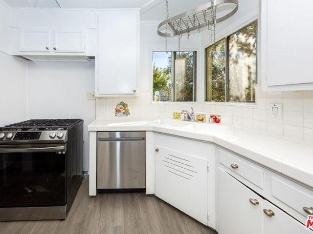 apartment 2 bedroom, Culver City CA 90232 DS84494957