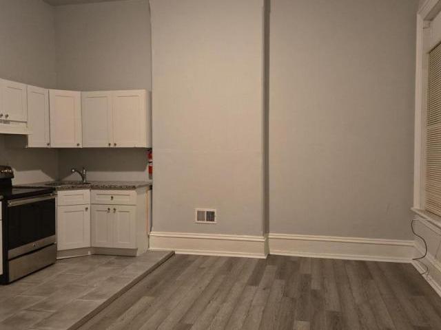 apartment 2 bedroom, Camden NJ 08102 DS87198312