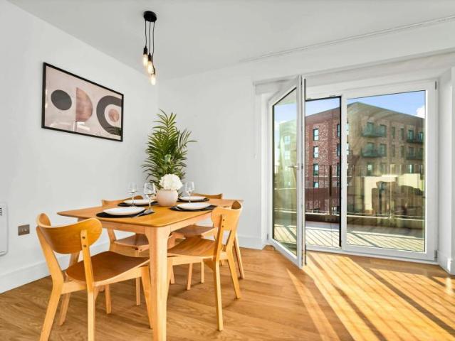 Apartment 2 Bedroom For Rent Birmingham Birmingham 6000 ES92396748