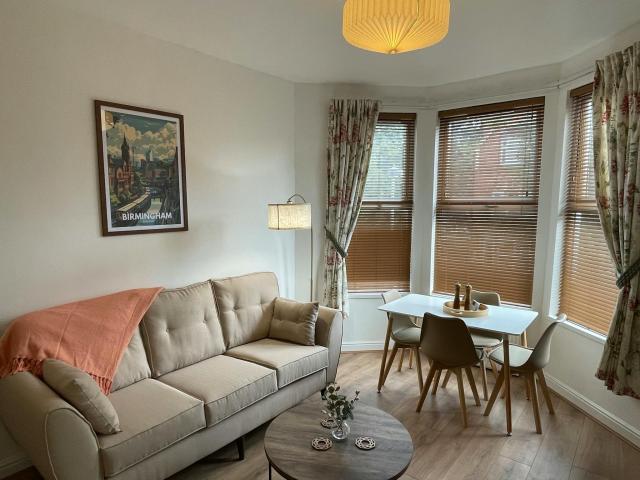 Apartment 2 Bedroom For Rent Birmingham Birmingham 1830 ES82009085