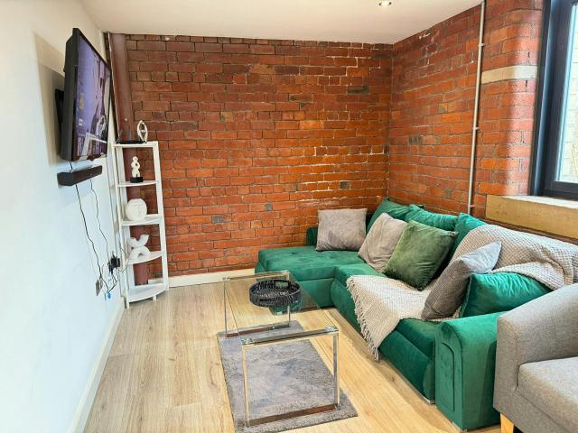Apartment 2 Bedroom For Rent Bradford Bradford 2400 ELS75643883