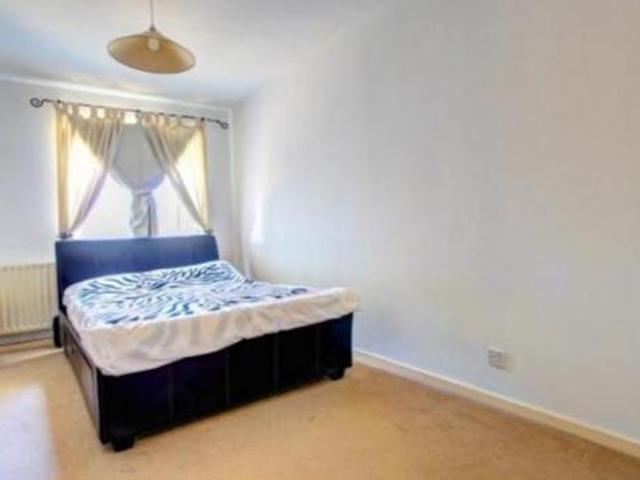 Apartment 2 Bedroom For Rent Bromley Bromley 4100 ES73222571