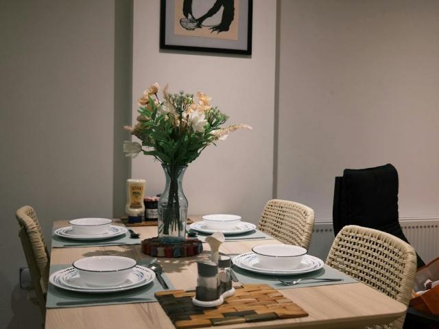 Apartment 2 Bedroom For Rent Bromley Bromley 3200 ES79780824
