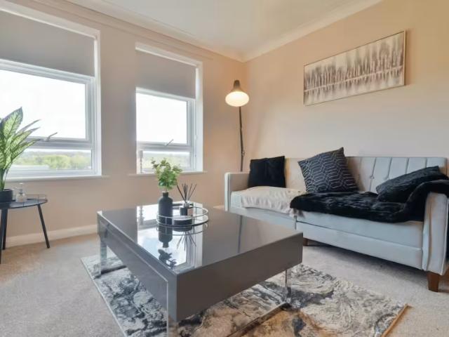 Apartment 2 Bedroom For Rent Canterbury Canterbury 2399 ES96554746