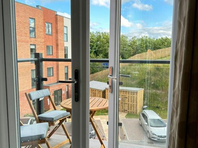Apartment 2 Bedroom For Rent Coventry Coventry 2700 ELS83659836