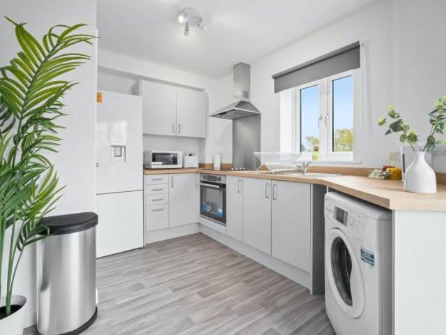 Apartment 2 Bedroom For Rent Cradley Heath Cradley Heath 2600 ES65901533