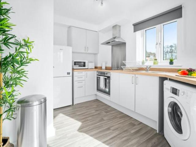 Apartment 2 Bedroom For Rent Cradley Heath Cradley Heath 2600 ES66932048