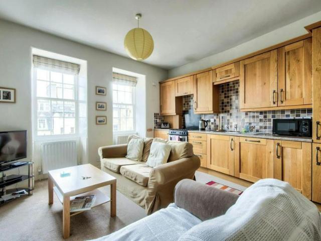 Apartment 2 Bedroom For Rent Edinburgh Edinburgh 5228 ES103119971