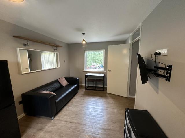 Apartment 2 Bedroom For Rent Harborne West Midlands 1500 ELS102883443