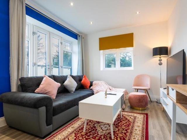 Apartment 2 Bedroom For Rent Hatfield Hatfield 3745 ES65827822