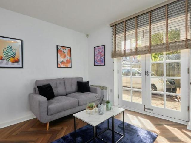 Apartment 2 Bedroom For Rent Leeds Leeds 2500 ELS95113388