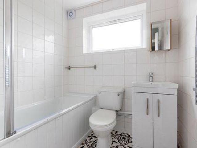 Apartment 2 Bedroom For Rent London England 2604 ES103015328