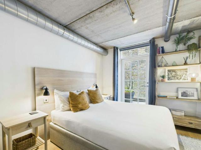 Apartment 2 Bedroom For Rent London London 13005 ES93262030