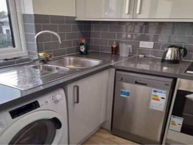 Apartment 2 Bedroom For Rent London London 1800 ELS101815833