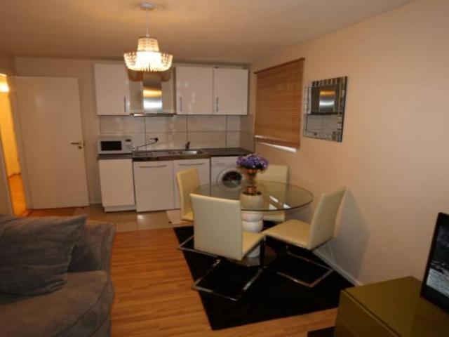 Apartment 2 Bedroom For Rent London London 2250 ELS93975887
