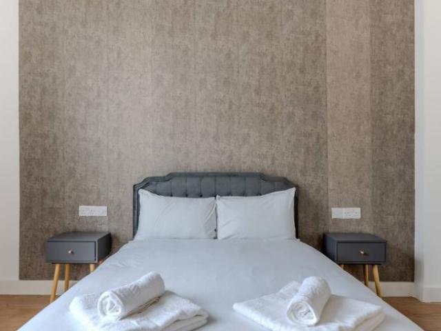 Apartment 2 Bedroom For Rent London London 2323 ELS101853987