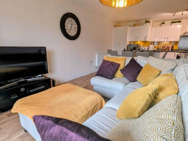 Apartment 2 Bedroom For Rent London London 2765 ELS98144867