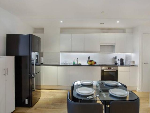 Apartment 2 Bedroom For Rent London London 2850 ES101854027