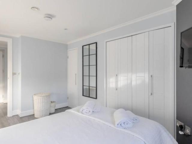 Apartment 2 Bedroom For Rent London London 2800 ELS101853728